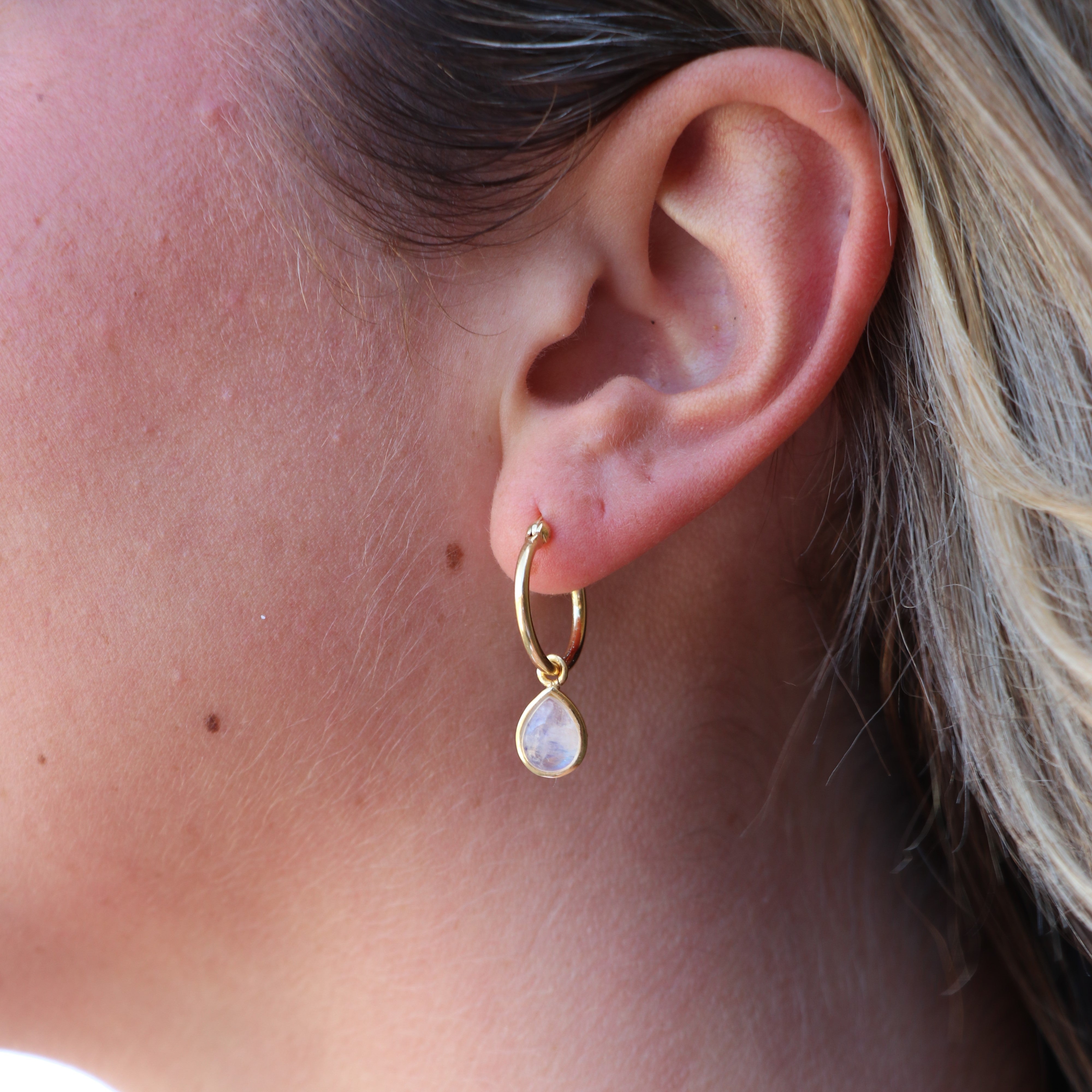 Tallulah Rainbow Moonstone Gold Drops – MiKi Jewellery